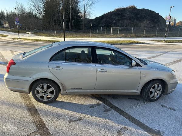 Toyota Avensis 2003 Viļņa, ar dzinēja tilpumu 1.80 L un nobraukumu 165 tūkst. km par 1900 €, foto 3 vietnē AUTOMOTO.COM.LV
