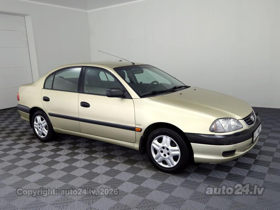 Тойота Авенсис 2003 в Таллин, объемом двигателя 1.60 л и пробегом 247 тыс. км за 1299 €, фото 1 на AUTOMOTO.COM.LV