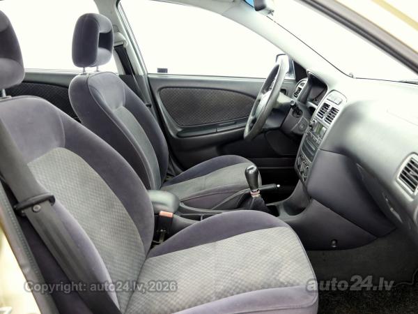 Тойота Авенсис 2003 в Таллин, объемом двигателя 1.60 л и пробегом 247 тыс. км за 1299 €, фото 7 на AUTOMOTO.COM.LV