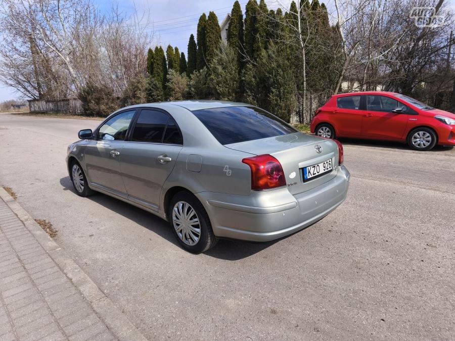 Toyota Avensis 2004 in Kaunas, with an engine capacity of 2.00 L and mileage of 329 thousand km for 1800 €, photo 1 on AUTOMOTO.COM.LV
