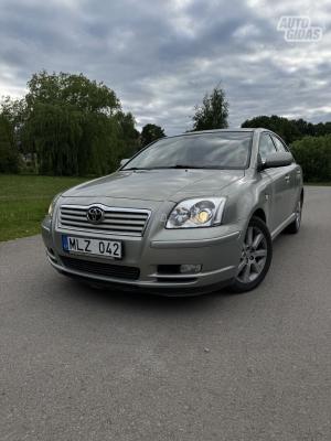 Toyota Avensis 2004 Šauļi, ar dzinēja tilpumu 2.00 L un nobraukumu 200 tūkst. km par 1550 €, foto  vietnē AUTOMOTO.COM.LV