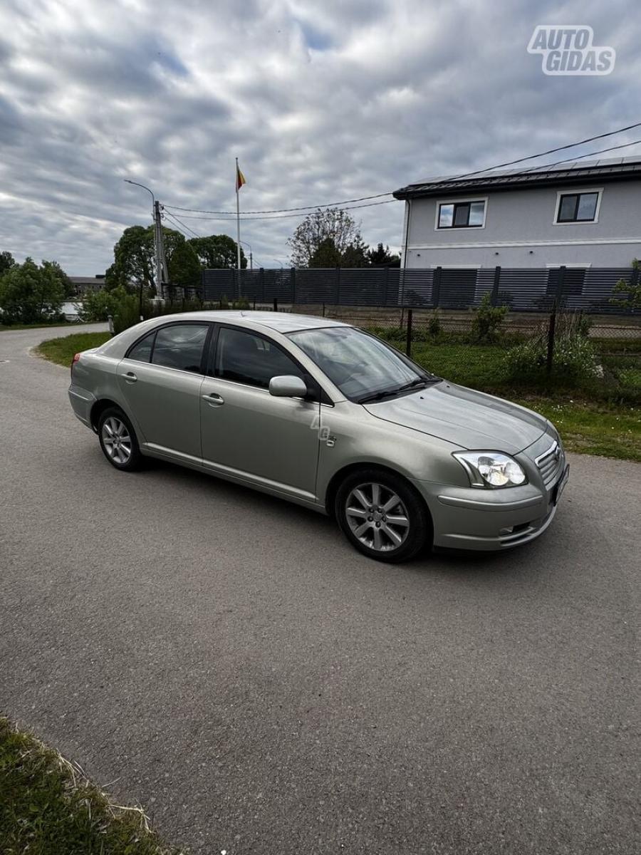 Toyota Avensis 2004 Šauļi, ar dzinēja tilpumu 2.00 L un nobraukumu 200 tūkst. km par 1550 €, foto 4 vietnē AUTOMOTO.COM.LV