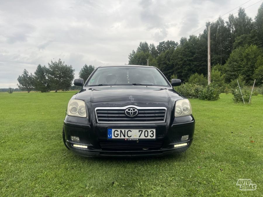 Toyota Avensis 2004 in Kaunas, with an engine capacity of 2.00 L and mileage of 274 thousand km for 1300 €, photo 1 on AUTOMOTO.COM.LV