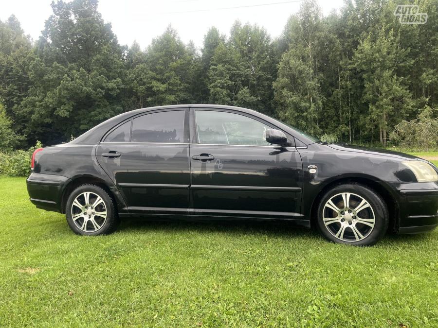 Toyota Avensis 2004 in Kaunas, with an engine capacity of 2.00 L and mileage of 274 thousand km for 1300 €, photo 3 on AUTOMOTO.COM.LV