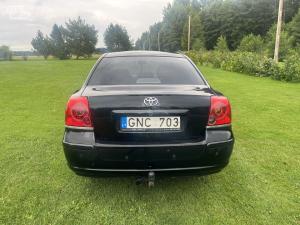 Toyota Avensis 2004 in Kaunas, with an engine capacity of 2.00 L and mileage of 274 thousand km for 1300 €, photo 5 on AUTOMOTO.COM.LV