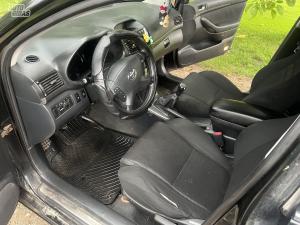 Toyota Avensis 2004 in Kaunas, with an engine capacity of 2.00 L and mileage of 274 thousand km for 1300 €, photo 8 on AUTOMOTO.COM.LV