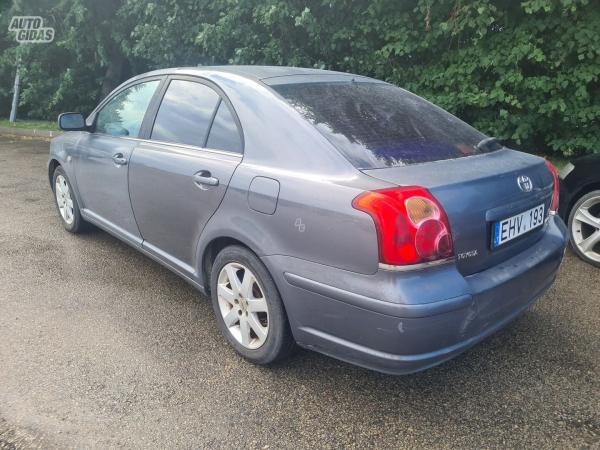 Toyota Avensis 2004 in Klaipeda, with an engine capacity of 2.00 L and mileage of 345 thousand km for 950 €, photo 4 on AUTOMOTO.COM.LV