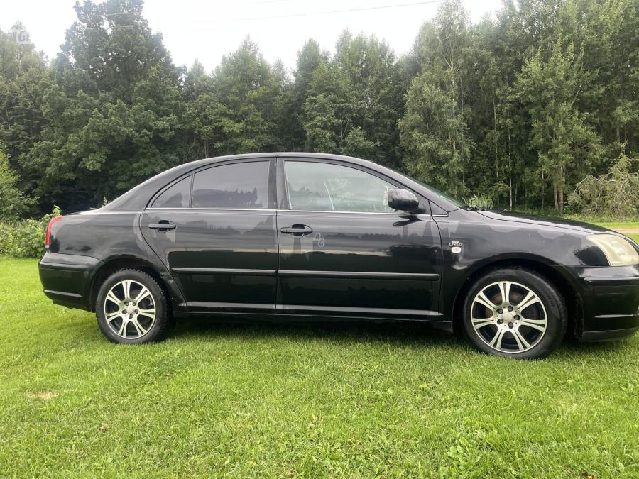 Тойота Авенсис 2004 в Каунас, объемом двигателя 2.00 л и пробегом 274 тыс. км за 1100 €, фото 1 на AUTOMOTO.COM.LV