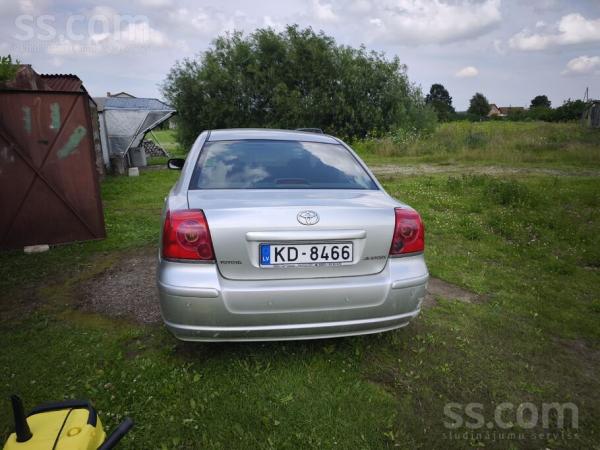 Toyota Avensis 2005 in Dobele, with an engine capacity of 2.00 L and mileage of 268 thousand km for 1000 €, photo 2 on AUTOMOTO.COM.LV