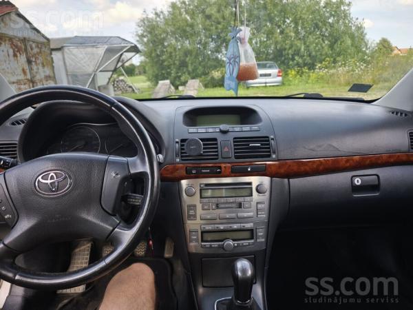Toyota Avensis 2005 in Dobele, with an engine capacity of 2.00 L and mileage of 268 thousand km for 1000 €, photo 6 on AUTOMOTO.COM.LV