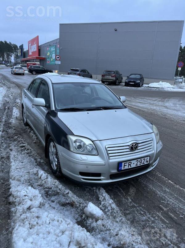 Toyota Avensis 2005 in Riga, with an engine capacity of 2.40 L and mileage of 182 thousand km for 1950 €, photo 2 on AUTOMOTO.COM.LV