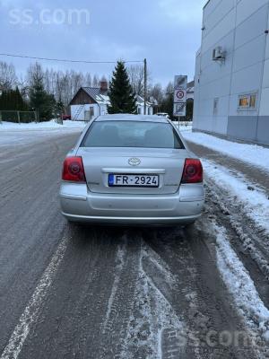 Toyota Avensis 2005 Rīga, ar dzinēja tilpumu 2.40 L un nobraukumu 182 tūkst. km par 1950 €, foto 4 vietnē AUTOMOTO.COM.LV