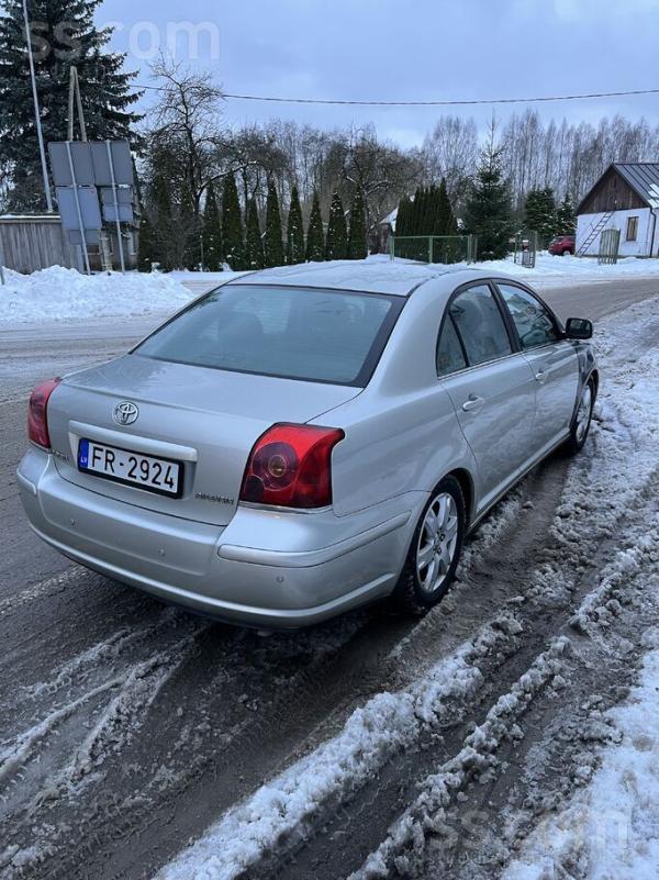 Toyota Avensis 2005 in Riga, with an engine capacity of 2.40 L and mileage of 182 thousand km for 1950 €, photo 6 on AUTOMOTO.COM.LV