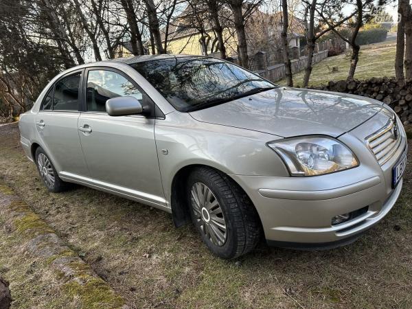 Toyota Avensis 2005 in Klaipeda, with an engine capacity of 2.00 L and mileage of 215 thousand km for 1600 €, photo 3 on AUTOMOTO.COM.LV