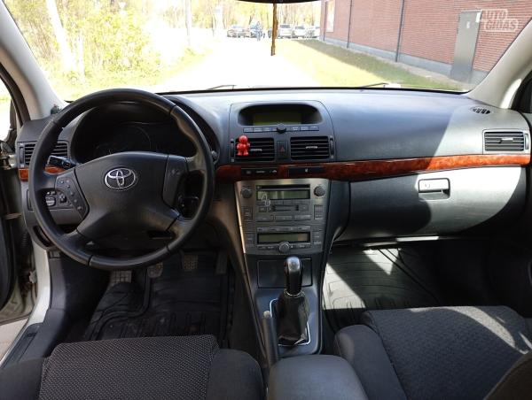 Toyota Avensis 2005 in Kaunas, with an engine capacity of 2.00 L and mileage of 232 thousand km for 1150 €, photo 3 on AUTOMOTO.COM.LV