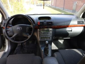 Toyota Avensis 2005 in Kaunas, with an engine capacity of 2.00 L and mileage of 232 thousand km for 1150 €, photo 4 on AUTOMOTO.COM.LV