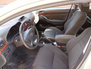 Toyota Avensis 2005 in Kaunas, with an engine capacity of 2.00 L and mileage of 232 thousand km for 1150 €, photo 8 on AUTOMOTO.COM.LV