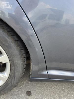 Toyota Avensis 2005 Viļņa, ar dzinēja tilpumu 2.20 L un nobraukumu 234 tūkst. km par 1850 €, foto 9 vietnē AUTOMOTO.COM.LV