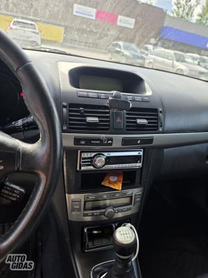 Toyota Avensis 2005 Viļņa, ar dzinēja tilpumu 2.20 L un nobraukumu 234 tūkst. km par 1850 €, foto 19 vietnē AUTOMOTO.COM.LV