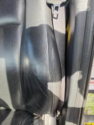 Toyota Avensis 2005 Viļņa, ar dzinēja tilpumu 2.20 L un nobraukumu 234 tūkst. km par 1850 €, foto 21 vietnē AUTOMOTO.COM.LV
