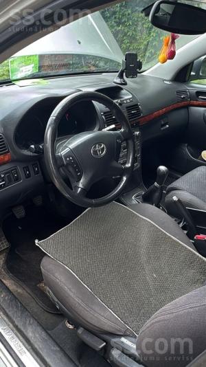 Toyota Avensis 2005 in Riga, with an engine capacity of 2.00 L and mileage of 270 thousand km for 1800 €, photo 8 on AUTOMOTO.COM.LV