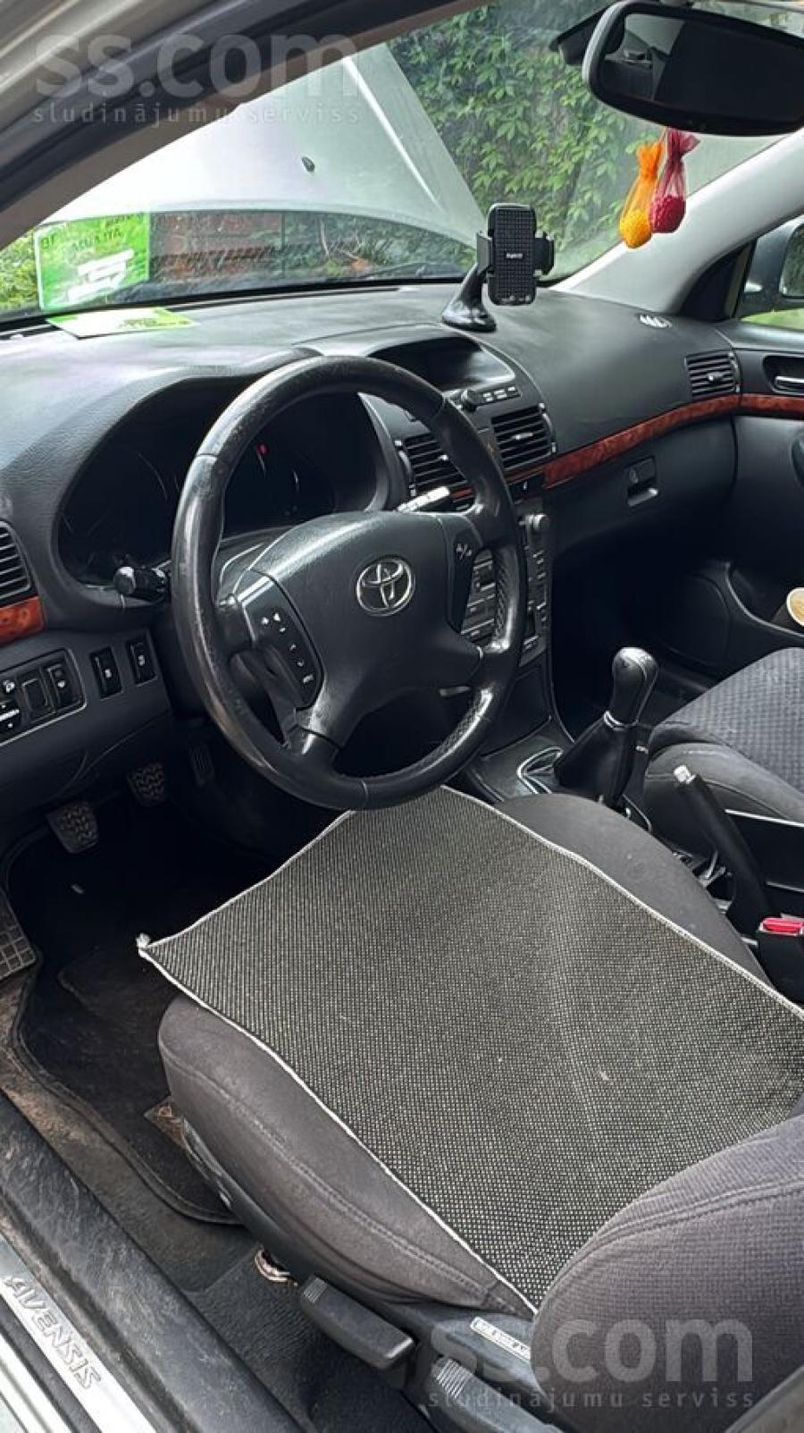 Toyota Avensis 2005 in Riga, with an engine capacity of 2.00 L and mileage of 270 thousand km for 1800 €, photo 8 on AUTOMOTO.COM.LV