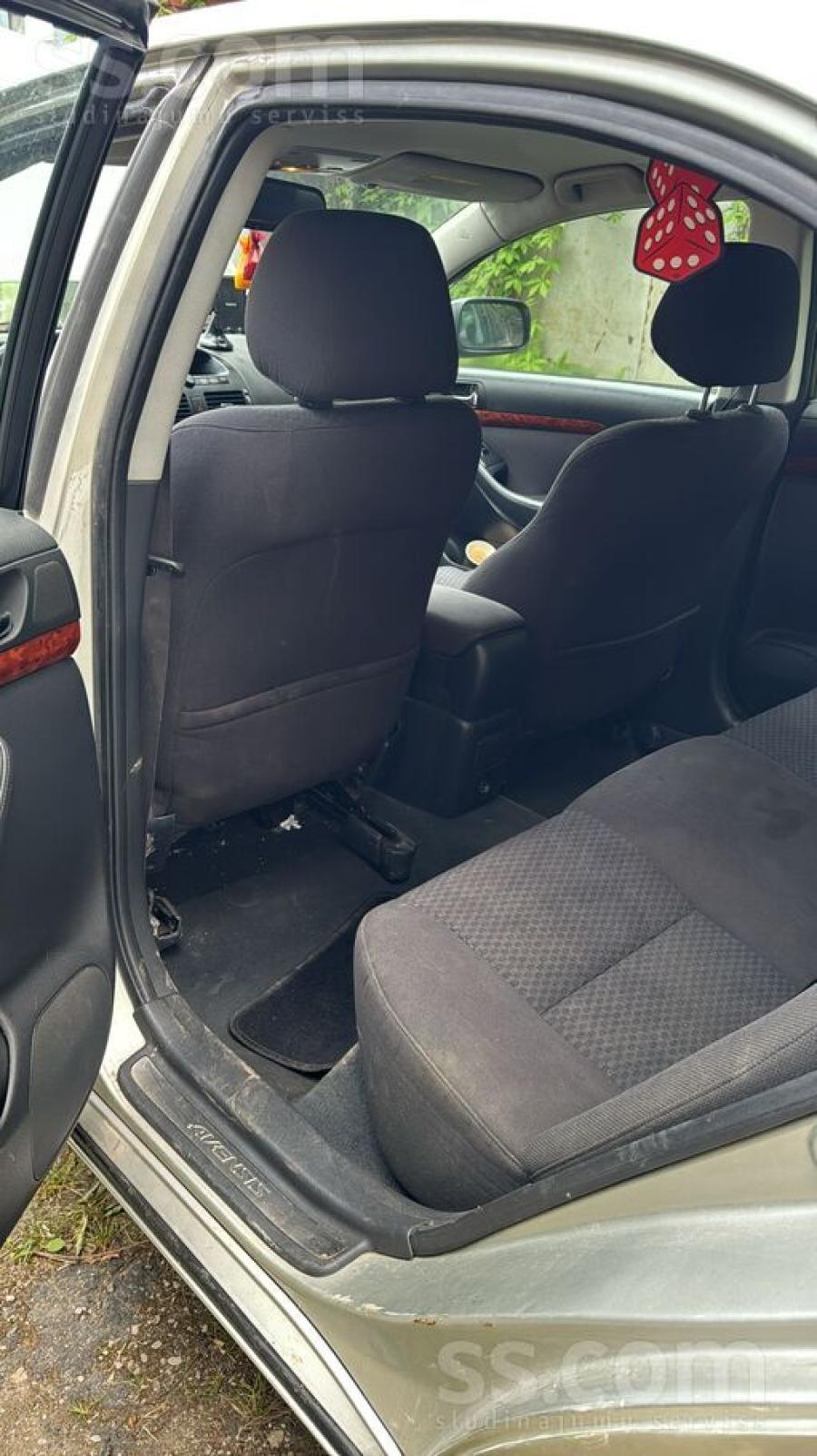 Toyota Avensis 2005 in Riga, with an engine capacity of 2.00 L and mileage of 270 thousand km for 1800 €, photo 9 on AUTOMOTO.COM.LV
