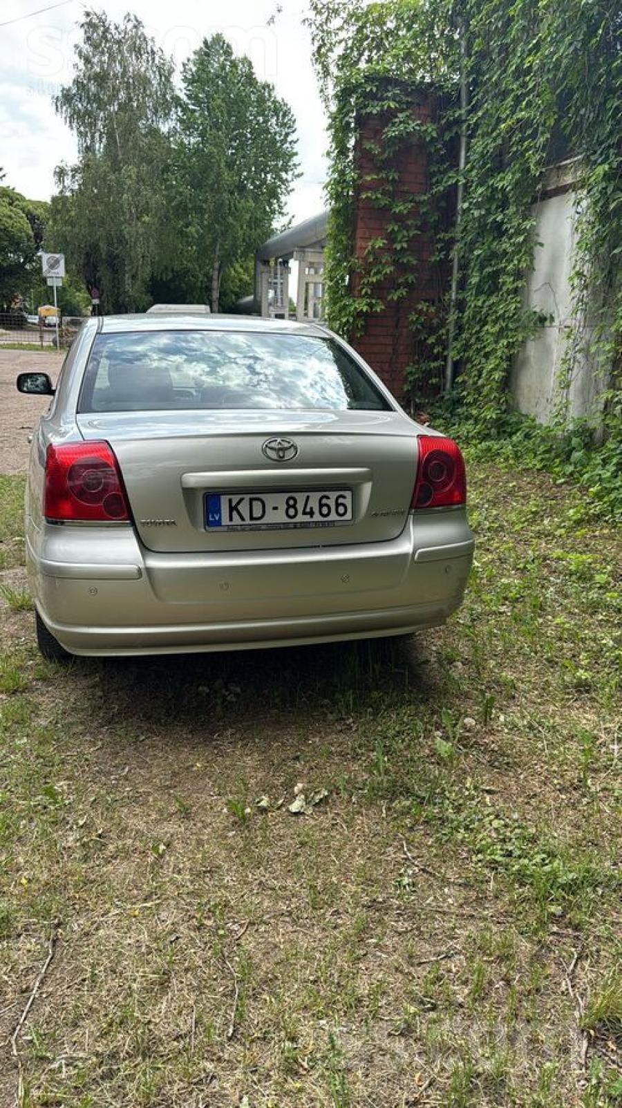 Toyota Avensis 2005 Rīga, ar dzinēja tilpumu 2.00 L un nobraukumu 270 tūkst. km par 1800 €, foto 5 vietnē AUTOMOTO.COM.LV