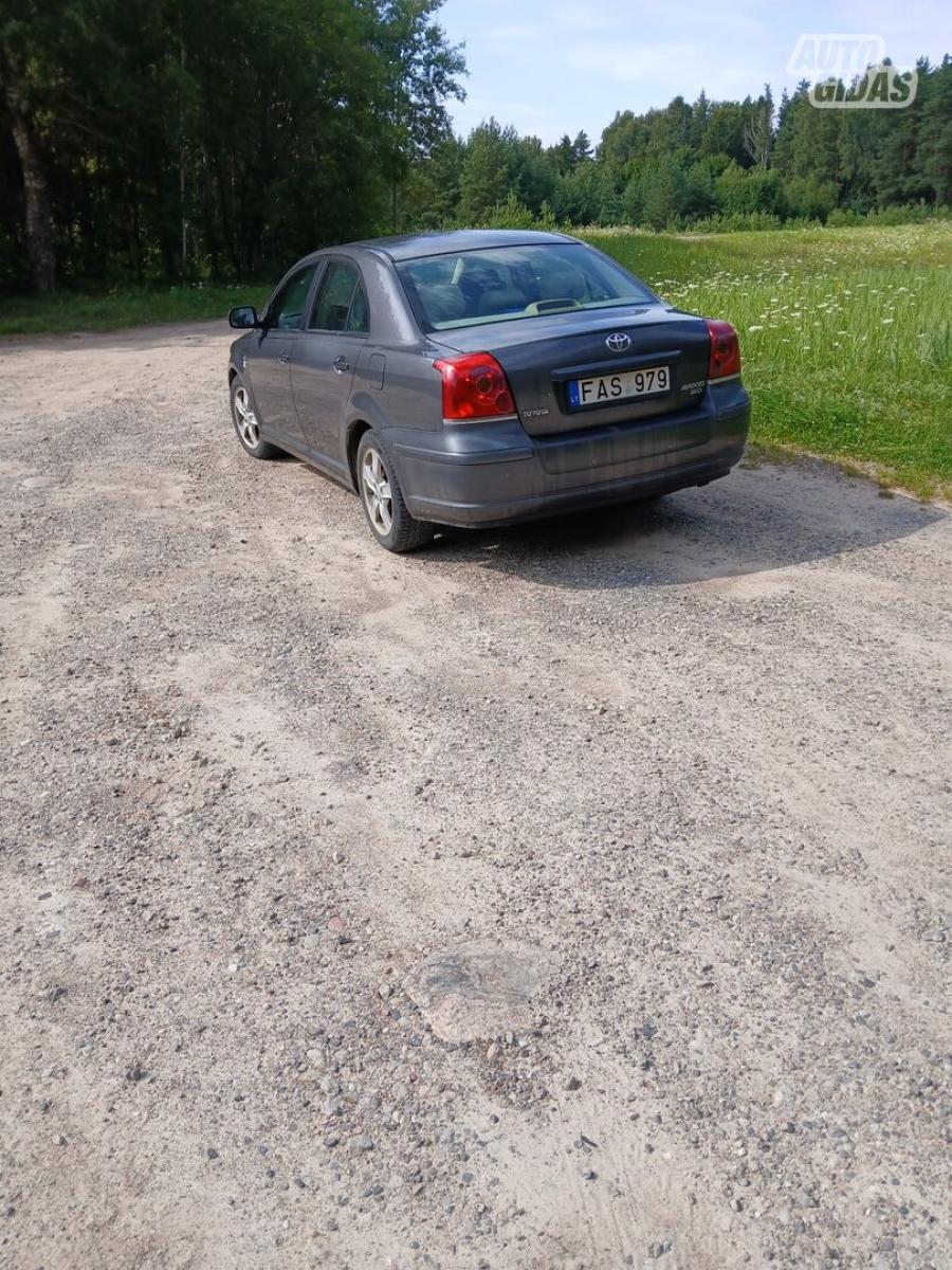 Тойота Авенсис 2005 в Радвилишкис, объемом двигателя 2.00 л и пробегом 390 тыс. км за 1350 €, фото 4 на AUTOMOTO.COM.LV