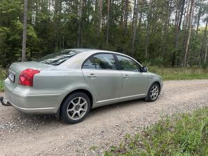 Toyota Avensis 2005 in Tallinn, with an engine capacity of 2.00 L and mileage of 300 thousand km for 2200 €, photo 5 on AUTOMOTO.COM.LV