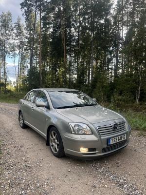 Toyota Avensis 2005 in Tallinn, with an engine capacity of 2.00 L and mileage of 300 thousand km for 2200 €, photo 13 on AUTOMOTO.COM.LV