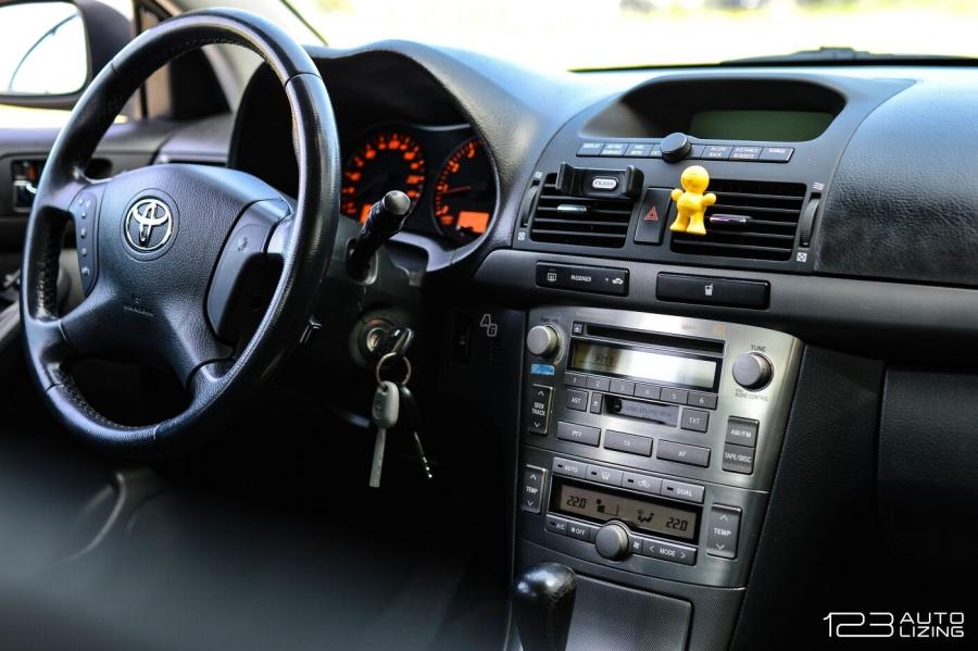 Toyota Avensis 2006 in Kretinga, with an engine capacity of 2.40 L and mileage of 229 thousand km for 2750 €, photo 10 on AUTOMOTO.COM.LV