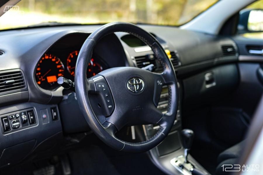 Toyota Avensis 2006 in Kretinga, with an engine capacity of 2.40 L and mileage of 229 thousand km for 2750 €, photo 12 on AUTOMOTO.COM.LV