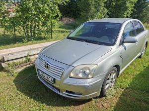 Тойота Авенсис 2006 в Вильнюс, объемом двигателя 2.20 л и пробегом 300 тыс. км за 550 €, фото  на AUTOMOTO.COM.LV