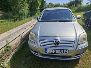 Toyota Avensis 2006 Viļņa, ar dzinēja tilpumu 2.20 L un nobraukumu 300 tūkst. km par 550 €, foto 3 vietnē AUTOMOTO.COM.LV