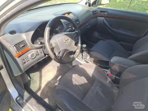 Toyota Avensis 2006 Viļņa, ar dzinēja tilpumu 2.20 L un nobraukumu 300 tūkst. km par 550 €, foto 8 vietnē AUTOMOTO.COM.LV