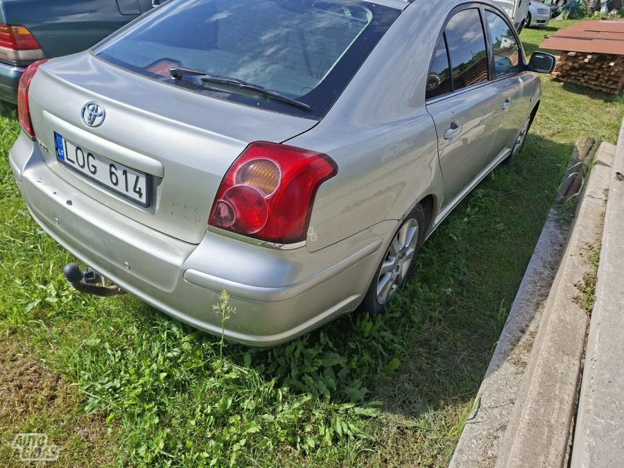 Toyota Avensis 2006 in Vilnius, with an engine capacity of 2.20 L and mileage of 300 thousand km for 550 €, photo 7 on AUTOMOTO.COM.LV