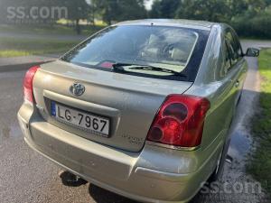 Toyota Avensis 2006 Jelgava, ar dzinēja tilpumu 2.20 L un nobraukumu 353 tūkst. km par 2100 €, foto  vietnē AUTOMOTO.COM.LV