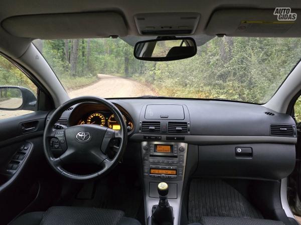 Toyota Avensis 2006 in Druskininkai, with an engine capacity of 2.20 L and mileage of 292 thousand km for 950 €, photo 6 on AUTOMOTO.COM.LV