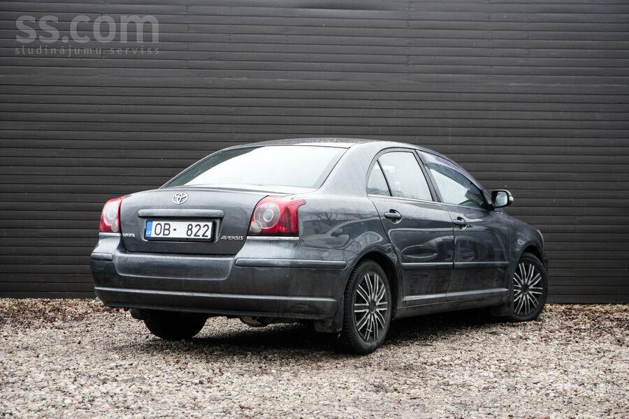 Toyota Avensis 2007 in Riga, with an engine capacity of 2.40 L and mileage of 0 thousand km for 4500 €, photo 3 on AUTOMOTO.COM.LV