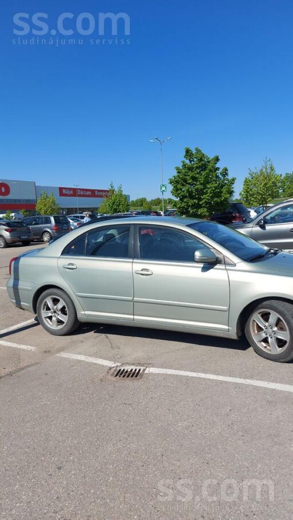 Toyota Avensis 2007 Krāslava, ar dzinēja tilpumu 2.00 L un nobraukumu 162 tūkst. km par 4000 €, foto 3 vietnē AUTOMOTO.COM.LV
