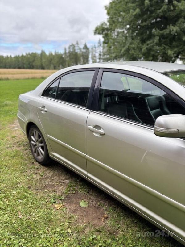 Toyota Avensis 2007 in Tallinn, with an engine capacity of 2.00 L and mileage of 271 thousand km for 1900 €, photo 4 on AUTOMOTO.COM.LV