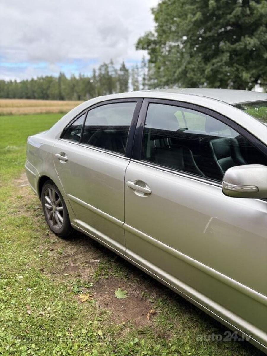 Toyota Avensis 2007 Tallina, ar dzinēja tilpumu 2.00 L un nobraukumu 271 tūkst. km par 1900 €, foto 4 vietnē AUTOMOTO.COM.LV