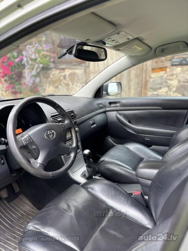 Toyota Avensis 2007 in Tallinn, with an engine capacity of 2.00 L and mileage of 271 thousand km for 1900 €, photo 6 on AUTOMOTO.COM.LV