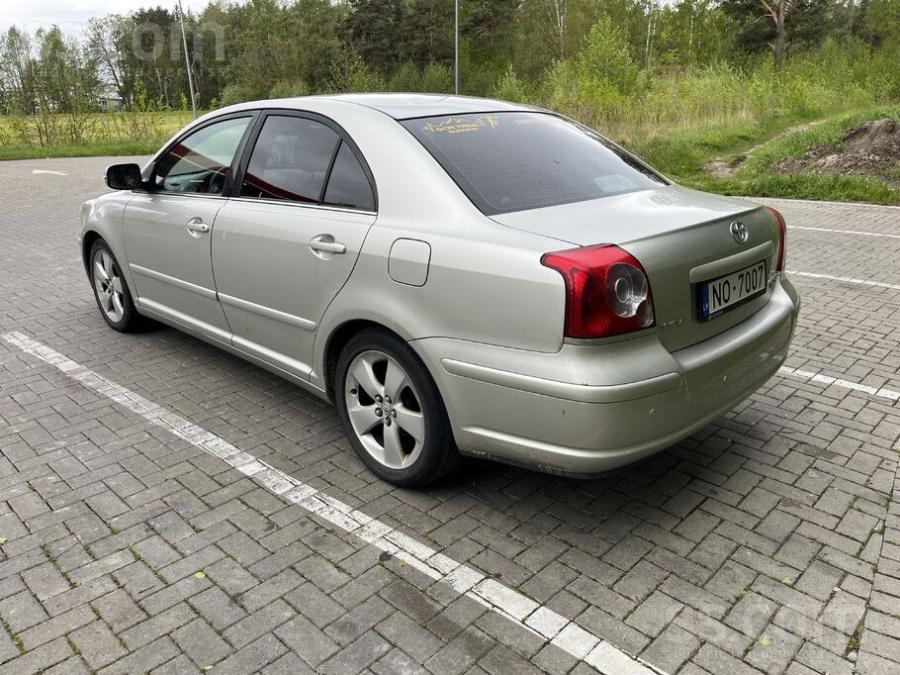 Toyota Avensis 2008 in Riga, with an engine capacity of 2.00 L and mileage of 273 thousand km for 2400 €, photo 2 on AUTOMOTO.COM.LV