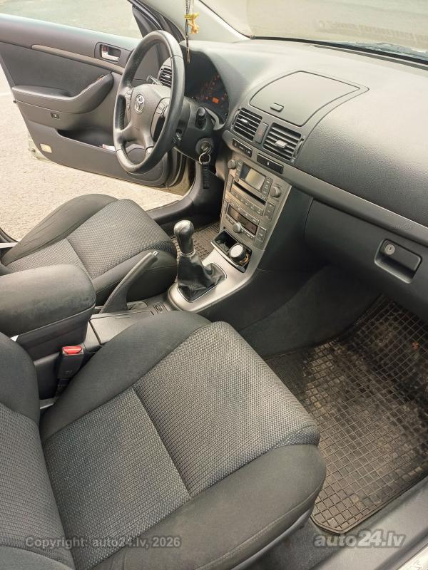 Toyota Avensis 2008 in Parnu, with an engine capacity of 2.00 L and mileage of 238 thousand km for 2900 €, photo 3 on AUTOMOTO.COM.LV