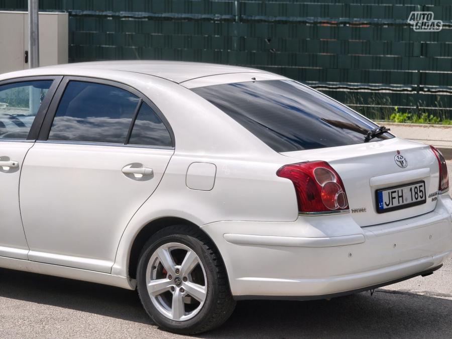 Toyota Avensis 2008 in Vilnius, with an engine capacity of 2.20 L and mileage of 275 thousand km for 1800 €, photo 6 on AUTOMOTO.COM.LV
