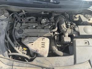 Toyota Avensis 2008 in Vilnius, with an engine capacity of 2.00 L and mileage of 291 thousand km for 1550 €, photo 14 on AUTOMOTO.COM.LV