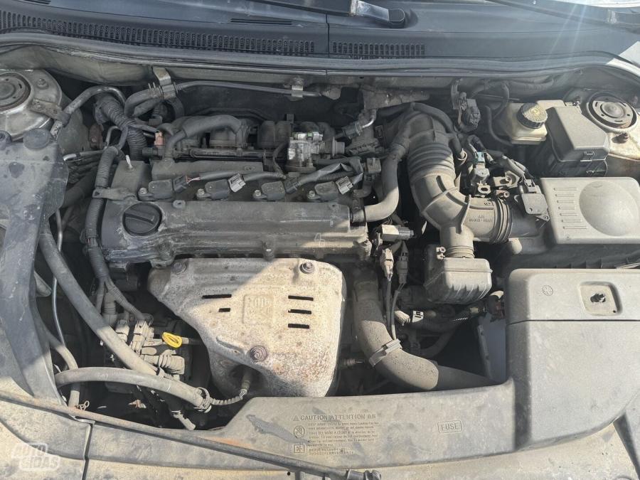 Toyota Avensis 2008 in Vilnius, with an engine capacity of 2.00 L and mileage of 291 thousand km for 1550 €, photo 14 on AUTOMOTO.COM.LV