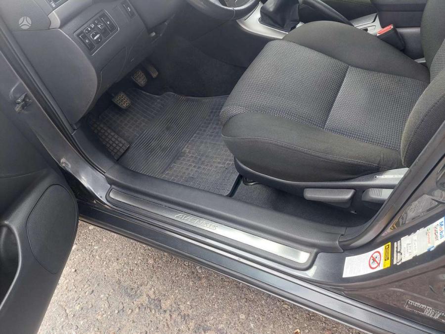 Toyota Avensis 2008 Kauņa, ar dzinēja tilpumu 2.00 L un nobraukumu 137 tūkst. km par 3900 €, foto 14 vietnē AUTOMOTO.COM.LV